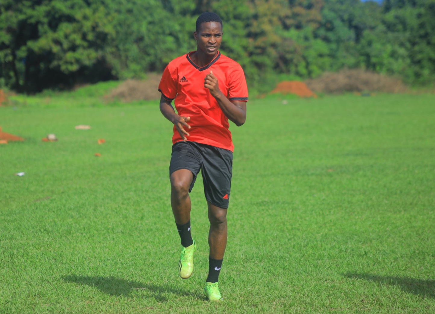 Vipers coach Neiva highly rates youngster Walusimbi
