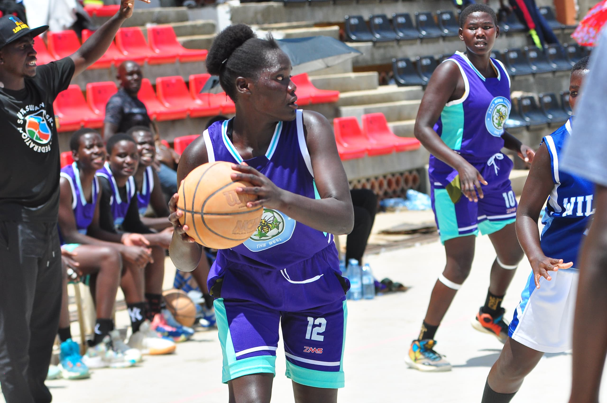 Basketball: Round of 16 match ups at 2025 USSSA Ball games 1